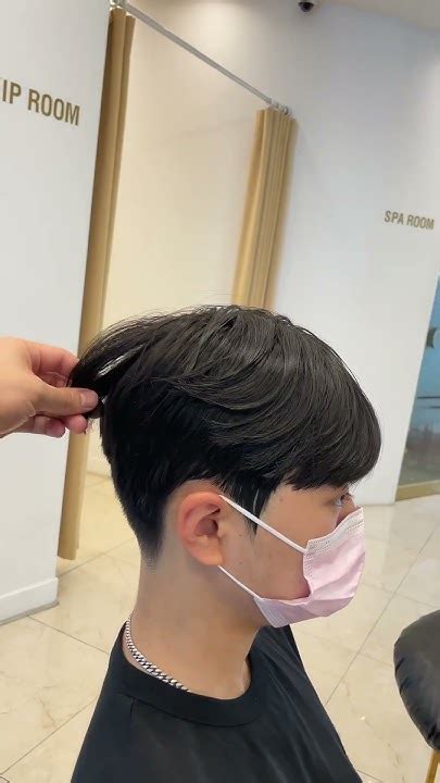 진주 바버샵 진주 미용실 라트리헤어 다비드점장입니다 부드러운 아이롱펌을 통한 시스루컷 시스루펌 입니다🤙 드랍컷 드롭컷 가일컷 남자헤어 남자헤어스타일 리프컷