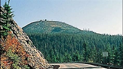Mckenzie Pass Blocked By Snow
