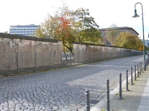 Berlin Wall Culture Of Remembrance Topos Magazine
