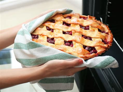 5 секретів смачної випічки які знають досвідчені кондитери Читайте на Ukr Net