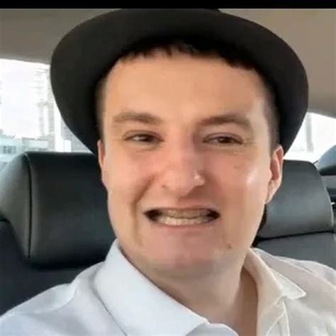 Ширина твича Youtube