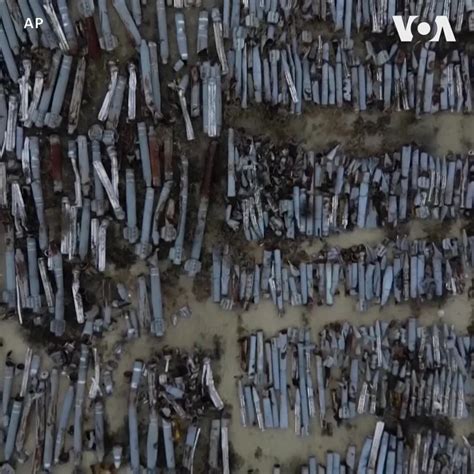 ယူကရိန်းက ရုရှားဒုံးသင်္ချိုင်း ရုရှားက ကျူးကျော်စစ်ထိုးနေတဲ့ ယူကရိန်းနိုင်ငံထဲက ခါခိဗ်ဒေသမှာ