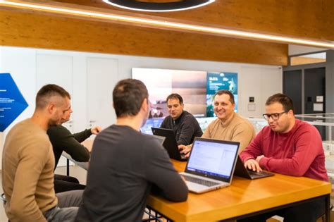 Datastreaming Apimanagement Kafka Mongodb Azurecloud Jobalerts