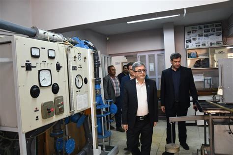 بازدید رئیس دانشگاه ارومیه از دانشکده کشاورزی عکس