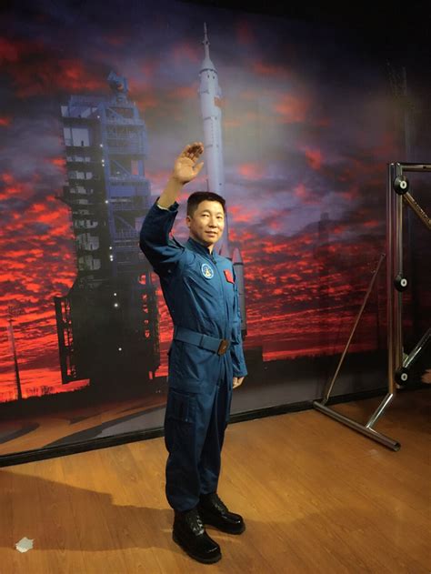 杨利伟 高清图片堆糖美图壁纸兴趣社区
