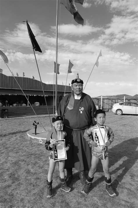 МИНИЙ НУТАГ ЗҮҮНХАНГАЙ