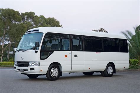 Toyota Coaster Hire Mini Bus Booking Seating Capacity 18 Seater At ₹ 60 Km In Meerut
