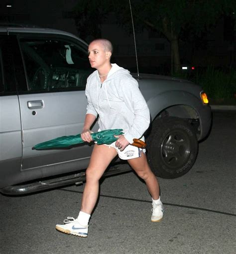 Britney Spears Shaved Head Meme Captions Hunter