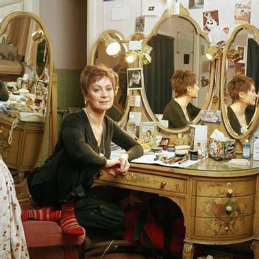 Free Celebrity Pictures Francesca Annis Hot