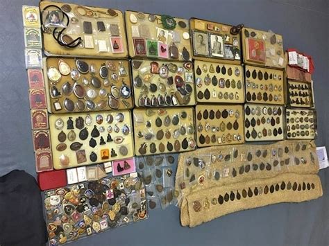 รูปภาพพระเครื่องหลวงพ่อบุญมี วัดเขาสมอคอน ลพบุรี แหวนหลวงพ่อบุญมี วัดเขาสมอคอน ขออนุญาติ