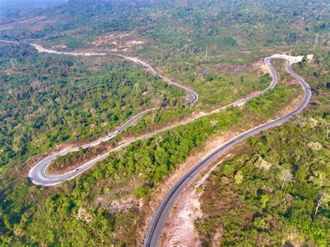 គម្រោងសាងសង់ផ្លូវជាតិលេខ១០ បាត់ដំបង ពោធិ៍សាត់ កោះកុង សម្រេចបាន ៩៦ ១៦ ខណៈស្ពានខ្ពស់ជាងគេ ៩៣