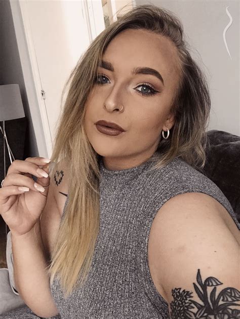 Hannah Prentice A Model From United Kingdom Model Management