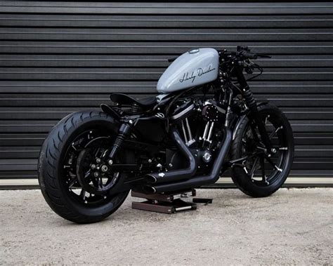 Custom Sportster 883
