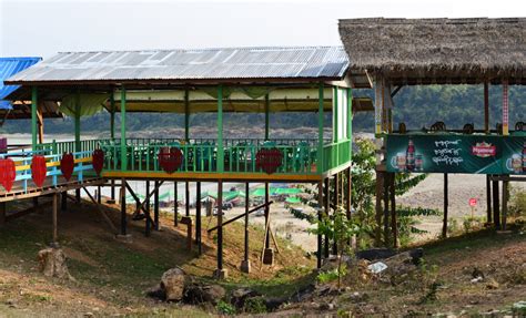 Myit Sone Nel Finbergs Travels