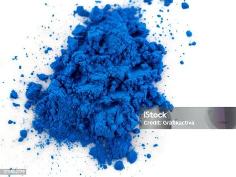 파란색 안료의 클로즈업 보기 안료 분말 세부 사항 흰색 배경에 분말 색상 묘사에 대한 스톡 사진 및 기타 이미지 색상 묘사 색상 이미지 염료 Istock
