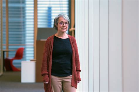 how wordle s editor tracy bennett plays the game the new york times