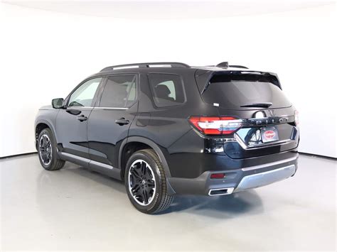 New 2026 Honda Pilot Touring Blackout H2600788 Chapman Honda