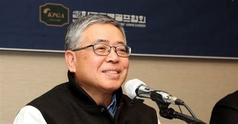 Kpga 투어 대회 수는 줄고 총상금도 줄고