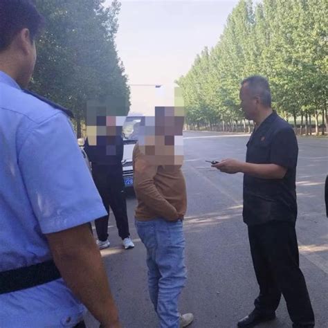 凌晨，安丘出动20名干警！多人被拘传！现场画面曝光澎湃号·政务澎湃新闻 The Paper