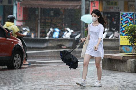 中秋連假天氣不穩！全台各地「戶外烤肉」機率曝：沒颱風也會下雨 天氣速報 生活 Nownews今日新聞