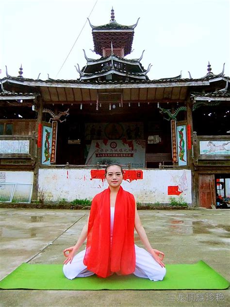 人美景美行攝貴州黎平侗族瑜伽美女曾獲全國瑜伽大賽冠軍 每日頭條