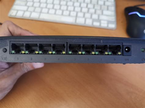 Linksys 8 Port Gigabit Switch SE2800 Computers Tech Parts Accessories Networking On Carousell