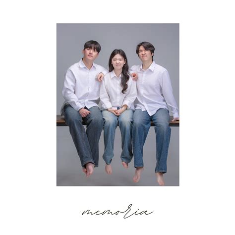 메모리아스튜디오 급하게 여권사진이나 증명사진이 필요하신가요 촬영 스튜디오는 여러분이 편안하게 촬영을 진행할 수 있도록 아늑하고 친절한 분위기를 제공하며 자연스럽고
