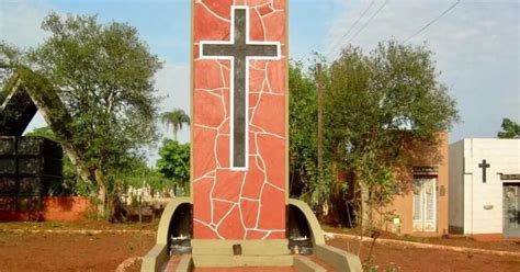 A Couple Was Caught Having Sex In A Cemetery Archyde