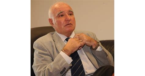 Сексологът д р Илия Врабчев Вече няма любов а само секс