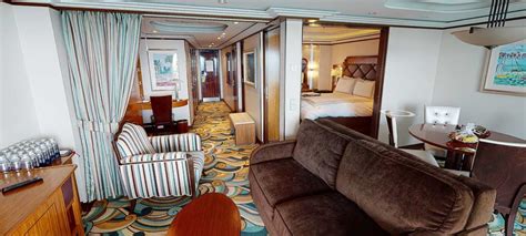 3d Tour One Bedroom Concierge Stateroom Aboard The Disney Dream