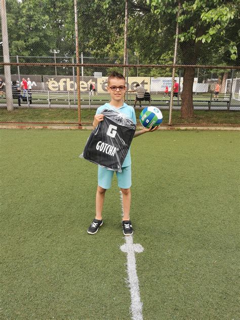 Организирахме спортен Доджбол рожден ден на Боян който навърши 9 г НАРОДНА ТОПКА БЪЛГАРИЯ