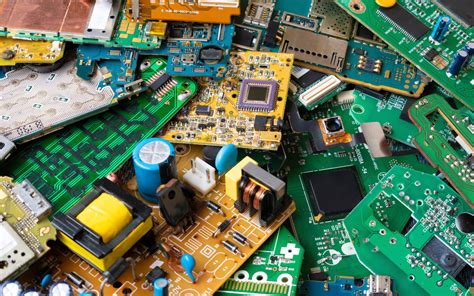 Top 7 Trends Transforming The Electronic Scrap Recycling Marke