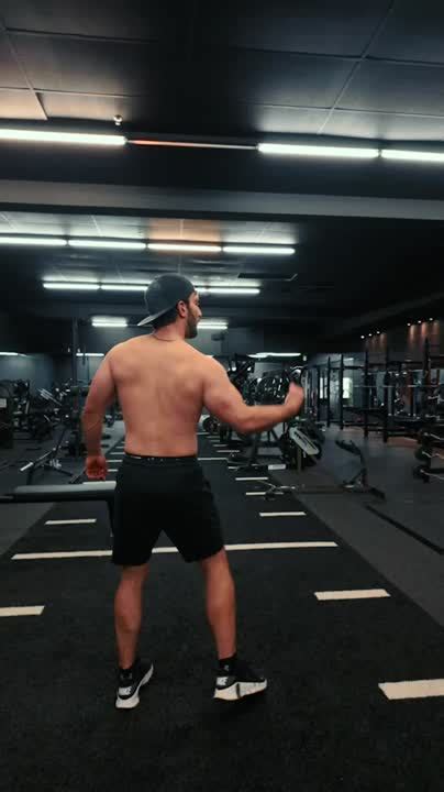 How To Train Bicep Gains With Bayesian Curl And Preacher Curl Devin