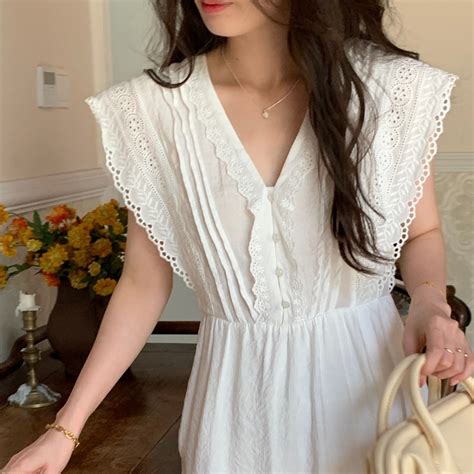 제이리본 여신 레이스 롱원피스여름신상 청순 러블리 민소매 브이넥 하이웨이스트 주름 캉캉이 싱글단추 A라인 여름 풀오버 화이트 브라운 미디 스커트 치마 원피스나들이 휴가