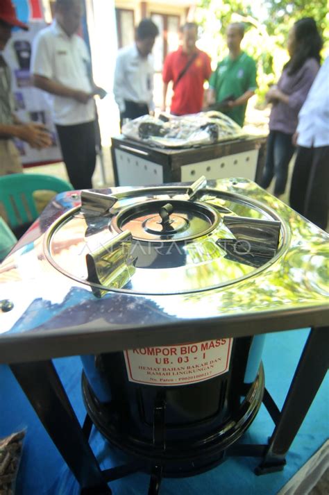 TUNGKU SEHAT HEMAT ENERGI ANTARA Foto