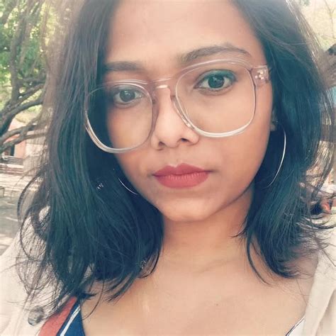 Hey High Reen Threads Say More