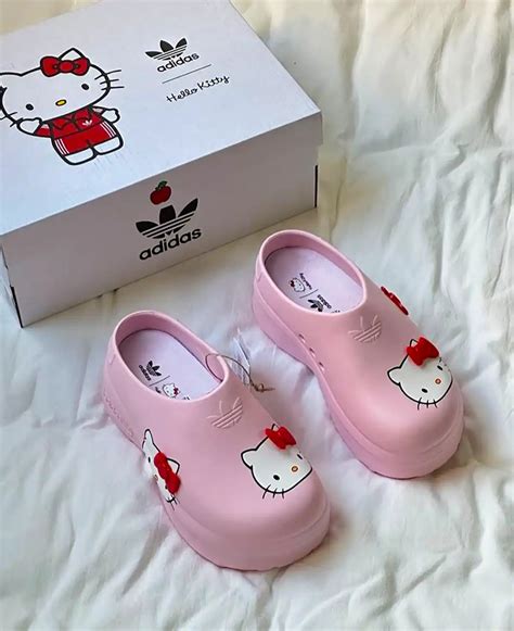 مدل‌ های جذاب کراکس صورتی دخترانه؛ 15 عکس اسپرت و کژوال دخترانه