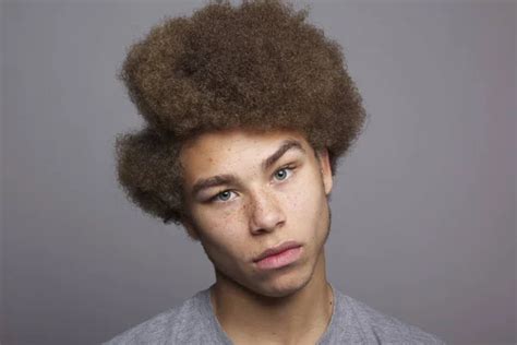 Cara Joven Mulata Fotos De Stock Im Genes De Cara Joven Mulata Sin Royalties Depositphotos