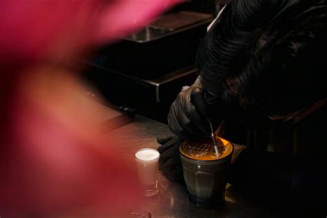 Naing Oo Muscle Professor အလေးကစားခြင်းကြောင့်အရပ်ကို ထိခိုက်နိုင