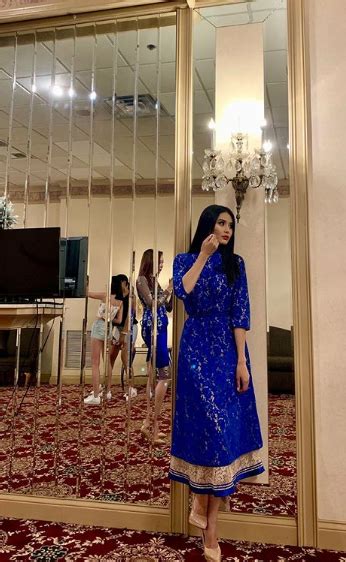 “Топ модель” загвар өмсөгч О Пүрэвдуламын гэрэл зургаас · Dorgio Mn