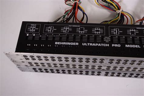 Behringer Ultrapatch Pro Multi Functional 48 Point Patchbay Px2000 Px3