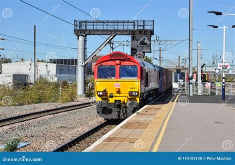S Bahn Class 485 Db Electric Multiple Unit In Berlin Central Terminal