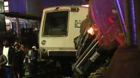 Bart Train Collides With Vehicle That Crashed Onto Tracks In Oakland