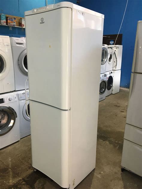 Б/у Холодильник INDESIT C236NFG.016