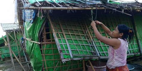 လေပြင်းတိုက်ခတ်မှုကြောင့် ရခိုင်က စစ်ဘေးရှောင်နေအိမ် ၈၀ ကျော် ပျက်စီးသွား နိုင်ငံတကာမြန်မာ့သတင်း