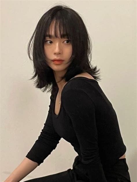 45 Trendy Korean Shoulder Length Hairstyles And Haircuts To Inspire