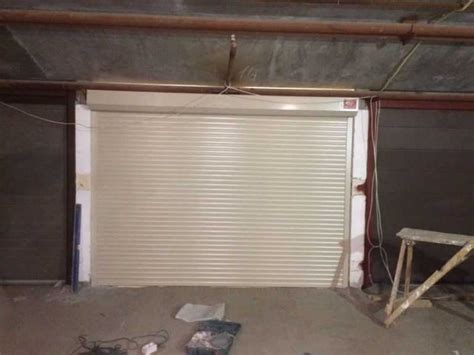 Как сделать ворота в гараж своими руками: сборка ворот из дерева ...