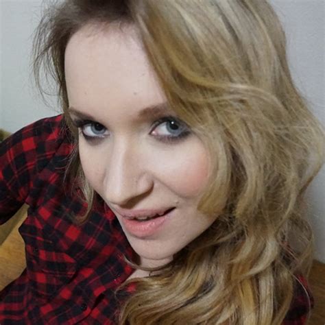 Online Sexting With Real Girls Wank Lines UK