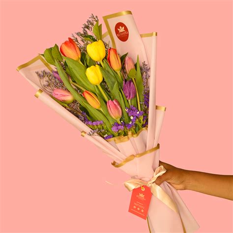 Ramo 10 Tulipanes Kusisiña