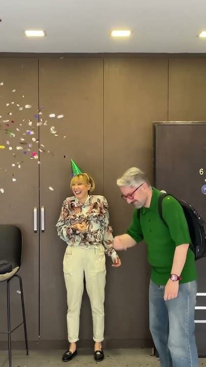 როგორ მიულოცეს დაბადების დღე ნიკა გვარამიას თანაპარტიელებმა Youtube